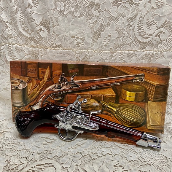 Avon | Accents | Vintage 97s Avon 1760 Duelling Pistol Deep Woods After ...